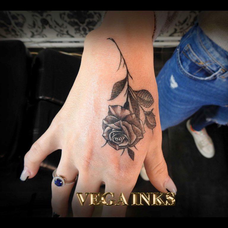 Galerie Tatuaje Femei - Vega Inks Salon de Tatuaje București Sector 3